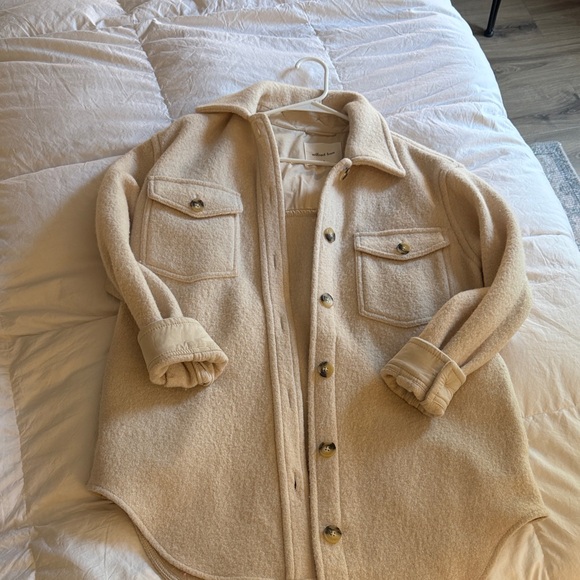 Wilfred | Jackets & Coats | Wilfred Free Beige Shacket | Poshmark